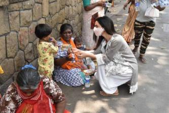 Sonal Chauhan goes all out to help homeless people