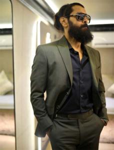 Pic Talk: Vikram kills it with his style and long beard