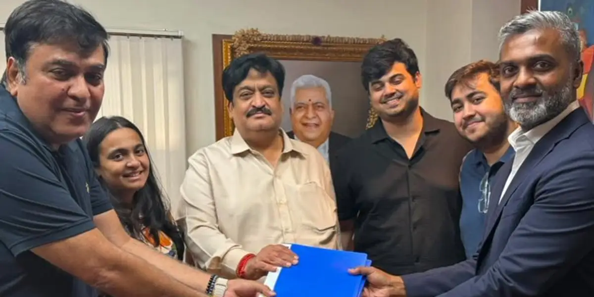 Pic Talk: Suniel Narang & family sign agreement with IMAX Corp.