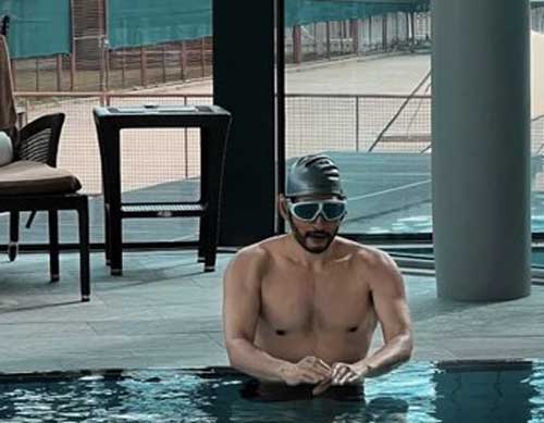 సూపర్ : లేటెస్ట్ పిక్స్ తో సోషల్ మీడియా మొత్తం షేక్ చేస్తున్న సూపర్ స్టార్