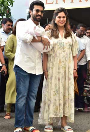 వైరల్ వీడియో : కూతురు ఇంటికి వస్తున్న సమయంలో రామ్ చరణ్ ఏమన్నారంటే