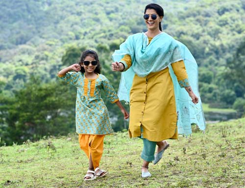 “శబరి” నుండి నా చెయ్యి పట్టుకోవే పాట విడుదల